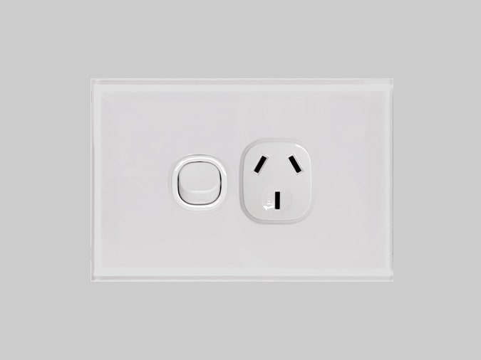 Urban Range - White - Vynco